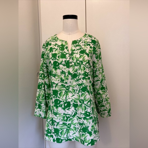 Sherry Taylor | Tops | Sherry Taylor Green White Floral Print Long Top ...